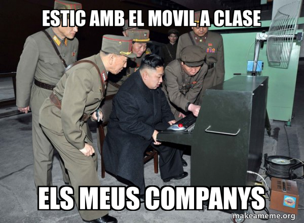 estic amb el movil a clase els meus companys - North Korea Not Scary ...