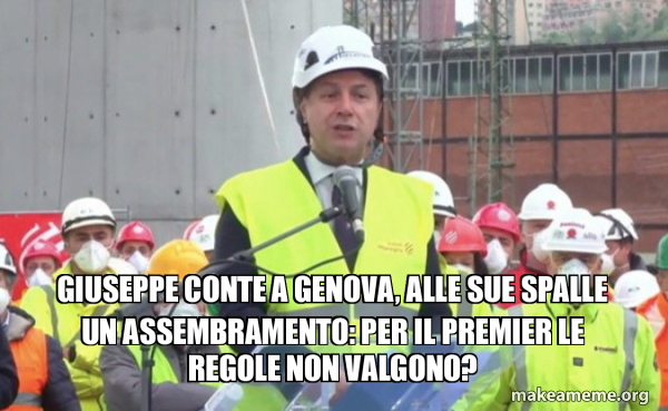 Giuseppe Conte a Genova, alle sue spalle un assembramento: per il ...