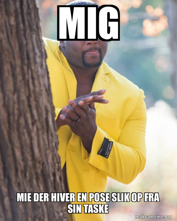 MIG Mie der hiver en pose slik op fra sin taske - Anthony Adams in ...