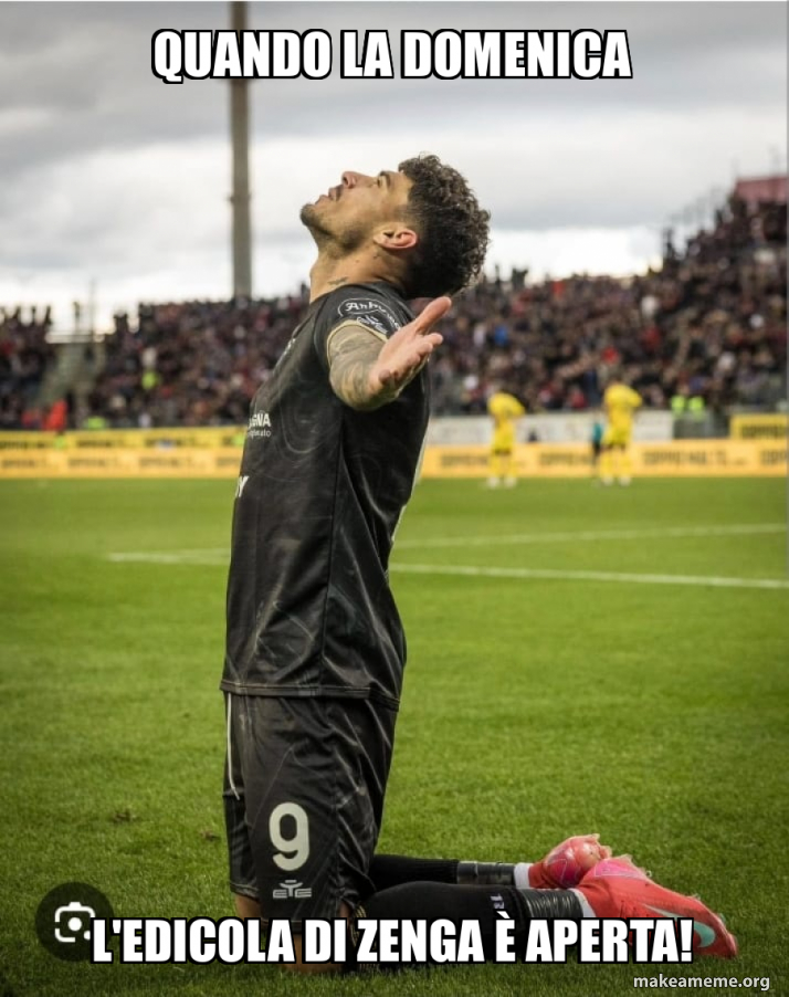 Quando la domenica L'edicola di zenga è aperta! Meme Generator