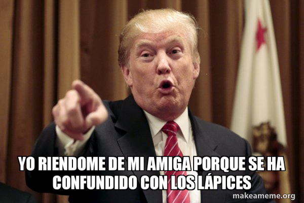 yo riendome de mi amiga porque se ha confundido con los lÃ¡pices ...